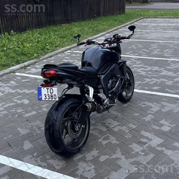 Ямаха FZ1N 2008 в Рига, объемом двигателя 1.00 л и пробегом 0 тыс. км за 3400 €, фото 5 на AUTOMOTO.COM.LV