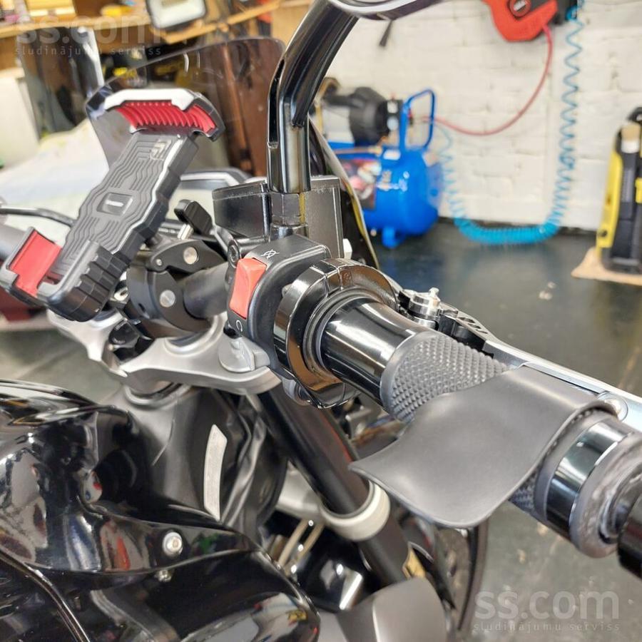 Yamaha FZ1N 2009 in Riga, with an engine capacity of 1.00 L and mileage of 0 thousand km for 6500 €, photo 7 on AUTOMOTO.COM.LV