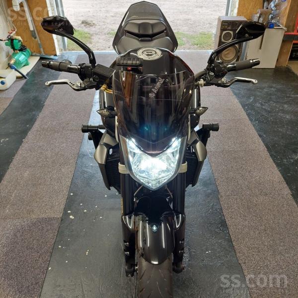 Ямаха FZ1N 2009 в Рига, объемом двигателя 1.00 л и пробегом 0 тыс. км за 6500 €, фото 5 на AUTOMOTO.COM.LV