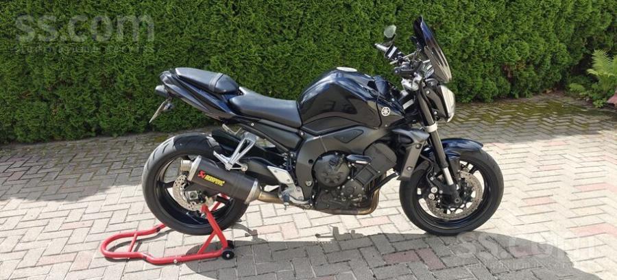 Yamaha FZ1N 2009 in Talsi, with an engine capacity of 1.00 L and mileage of 0 thousand km for 4250 €, photo 4 on AUTOMOTO.COM.LV