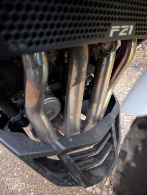 Белый Ямаха FZ1N 2008 в Молетай, объемом двигателя 1.00 л и пробегом 51 тыс. км за 4444 €, фото 4 на AUTOMOTO.COM.LV