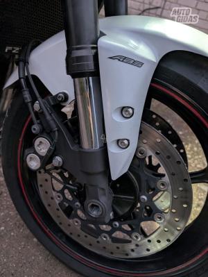 Белый Ямаха FZ1N 2008 в Молетай, объемом двигателя 1.00 л и пробегом 51 тыс. км за 4444 €, фото 7 на AUTOMOTO.COM.LV