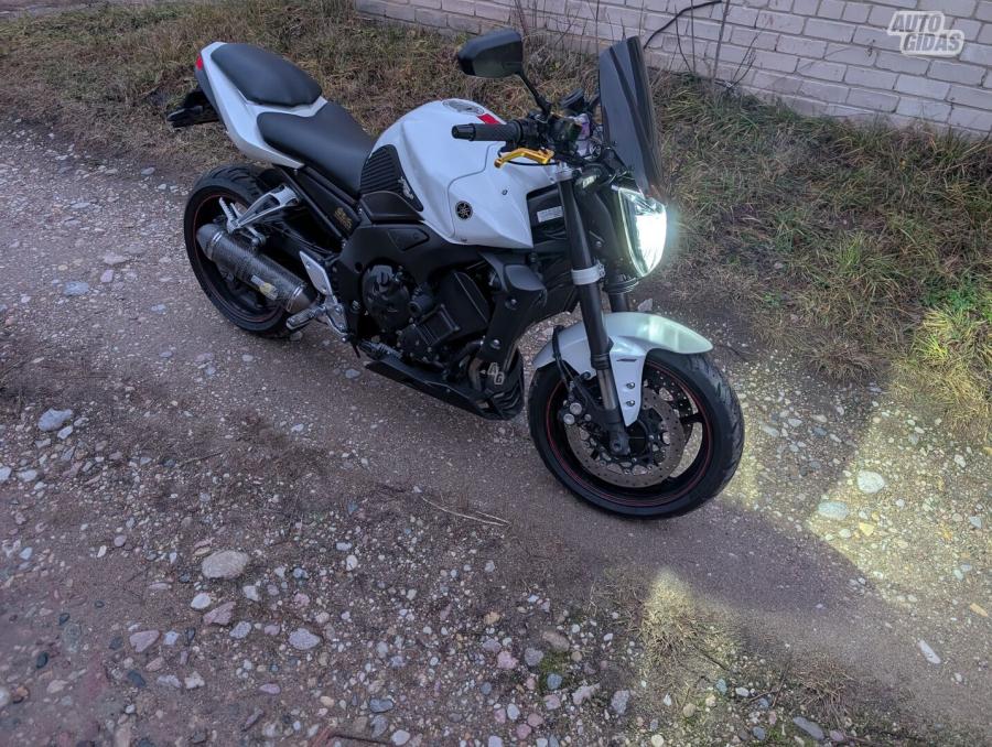 Белый Ямаха FZ1N 2008 в Молетай, объемом двигателя 1.00 л и пробегом 51 тыс. км за 4444 €, фото 15 на AUTOMOTO.COM.LV