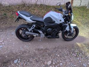 Белый Ямаха FZ1N 2008 в Молетай, объемом двигателя 1.00 л и пробегом 51 тыс. км за 4444 €, фото 16 на AUTOMOTO.COM.LV