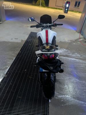 Balts Yamaha FZ1N 2008 Molėtai, ar dzinēja tilpumu 1.00 L un nobraukumu 53 tūkst. km par 3500 €, foto 7 vietnē AUTOMOTO.COM.LV