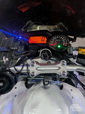 Balts Yamaha FZ1N 2008 Molėtai, ar dzinēja tilpumu 1.00 L un nobraukumu 53 tūkst. km par 3500 €, foto 8 vietnē AUTOMOTO.COM.LV