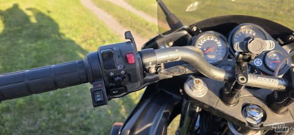 Черный Ямаха FZS 1000 2004 в Клайпеда, объемом двигателя 1.00 л и пробегом 79 тыс. км за 1550 €, фото 8 на AUTOMOTO.COM.LV