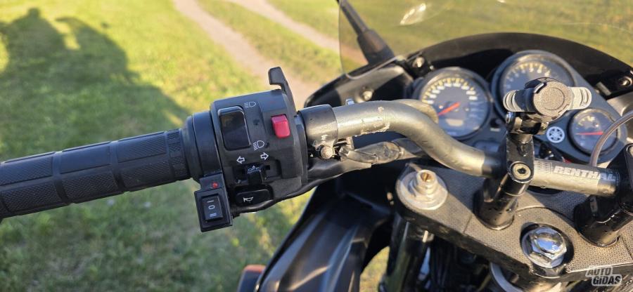 Black Yamaha FZS 1000 2004 in Klaipeda, with an engine capacity of 1.00 L and mileage of 79 thousand km for 1550 €, photo 8 on AUTOMOTO.COM.LV