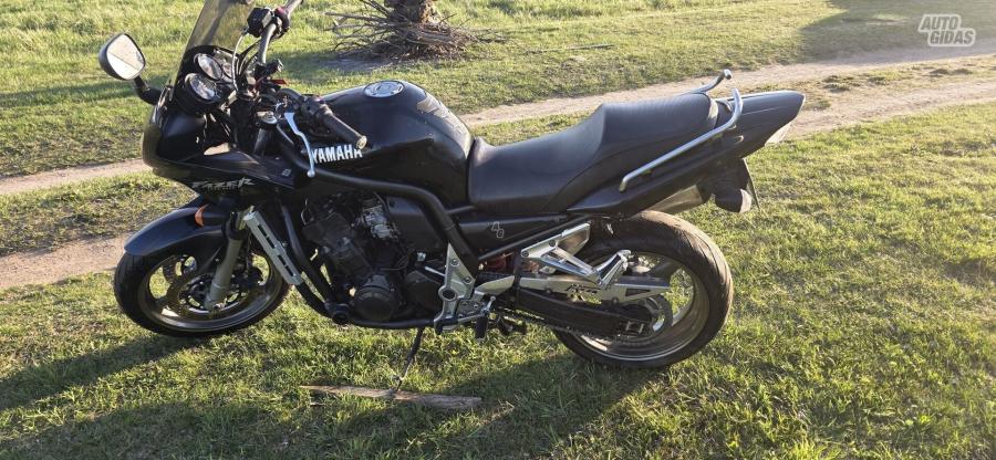 Black Yamaha FZS 1000 2004 in Klaipeda, with an engine capacity of 1.00 L and mileage of 79 thousand km for 1550 €, photo 15 on AUTOMOTO.COM.LV