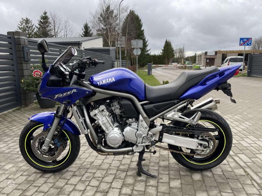 Blue Yamaha FZS 1000 2001 in Klaipeda, with an engine capacity of 1.00 L and mileage of 53 thousand km for 2300 €, photo 1 on AUTOMOTO.COM.LV