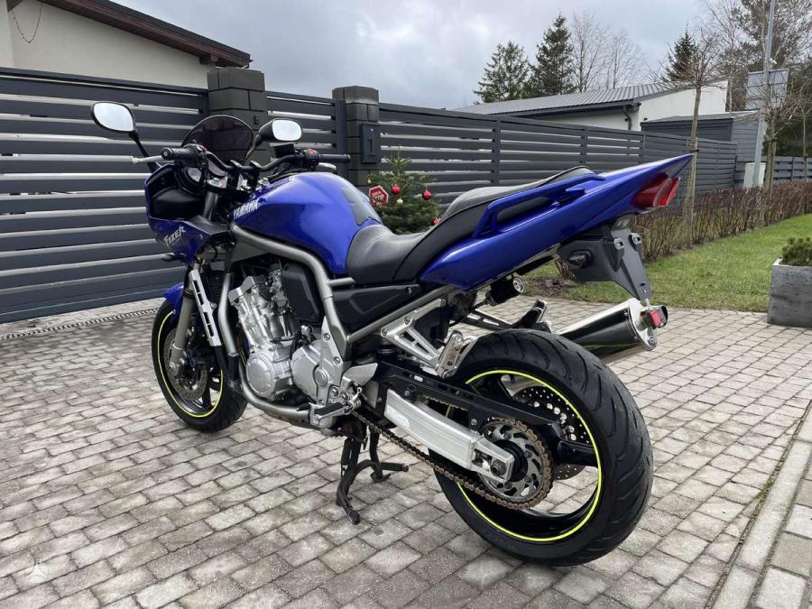 Blue Yamaha FZS 1000 2001 in Klaipeda, with an engine capacity of 1.00 L and mileage of 53 thousand km for 2300 €, photo 5 on AUTOMOTO.COM.LV