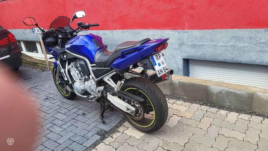 Blue Yamaha FZS 1000 2001 in Klaipeda, with an engine capacity of 1.00 L and mileage of 53 thousand km for 2300 €, photo 3 on AUTOMOTO.COM.LV