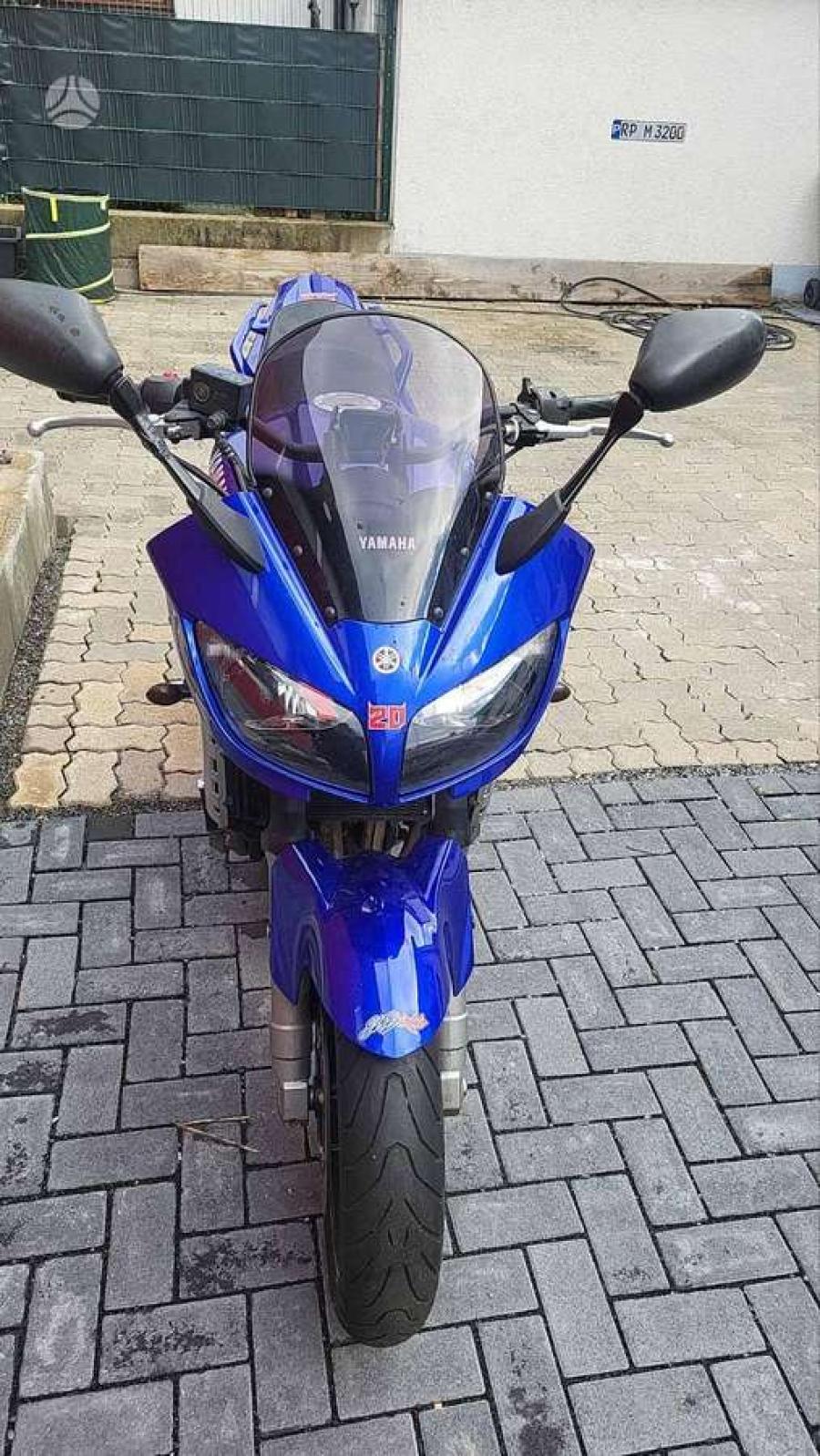 Blue Yamaha FZS 1000 2001 in Klaipeda, with an engine capacity of 1.00 L and mileage of 53 thousand km for 2300 €, photo 4 on AUTOMOTO.COM.LV