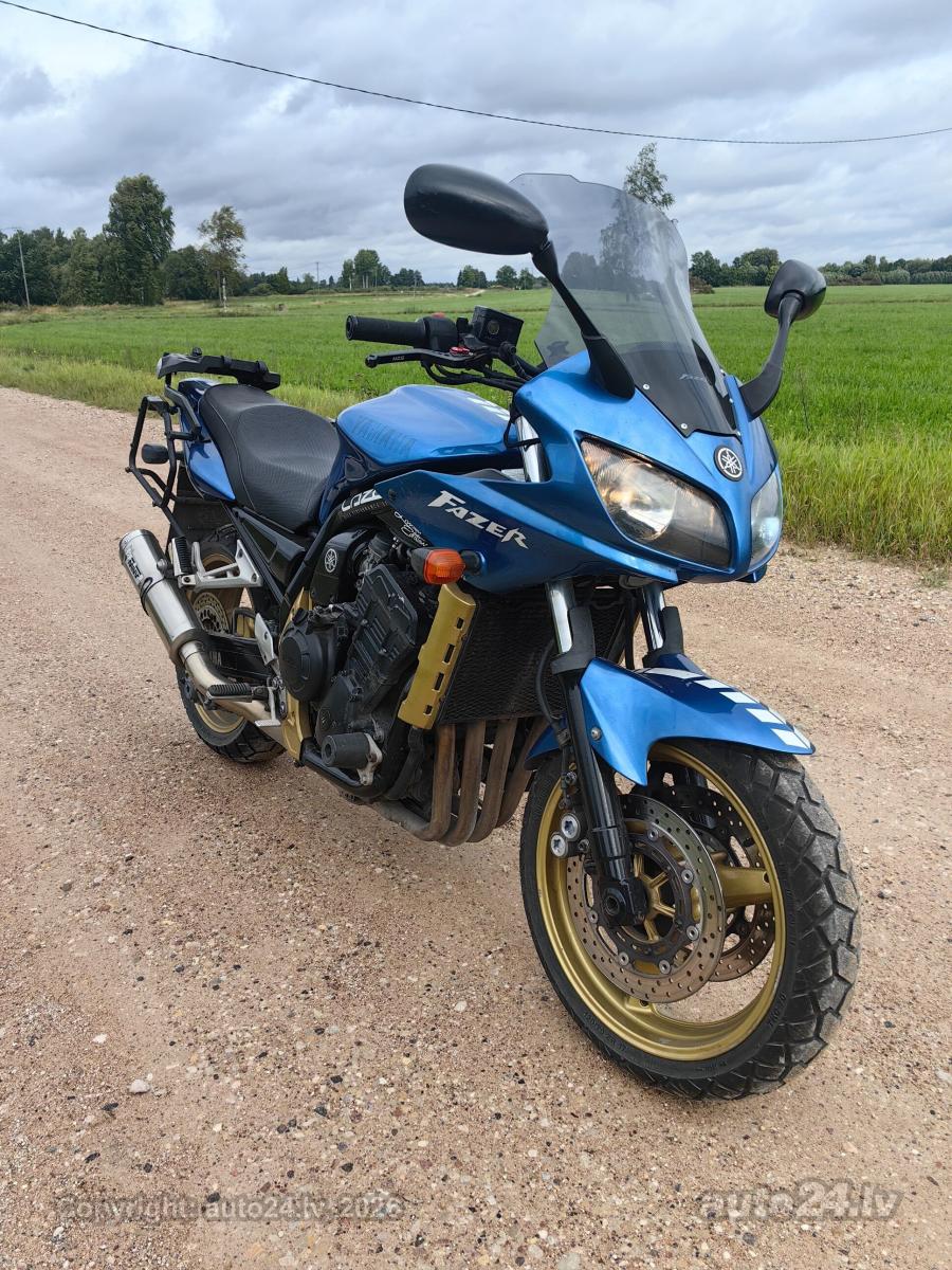Zils Yamaha FZS 1000 2002 Tallina, ar dzinēja tilpumu 1.00 L un nobraukumu 73 tūkst. km par 2500 €, foto 4 vietnē AUTOMOTO.COM.LV
