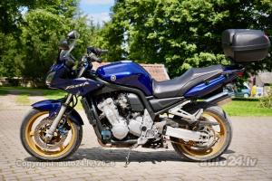 Zils Yamaha FZS 1000 2004 Tallina, ar dzinēja tilpumu 1.00 L un nobraukumu 0 tūkst. km par 2600 €, foto 8 vietnē AUTOMOTO.COM.LV