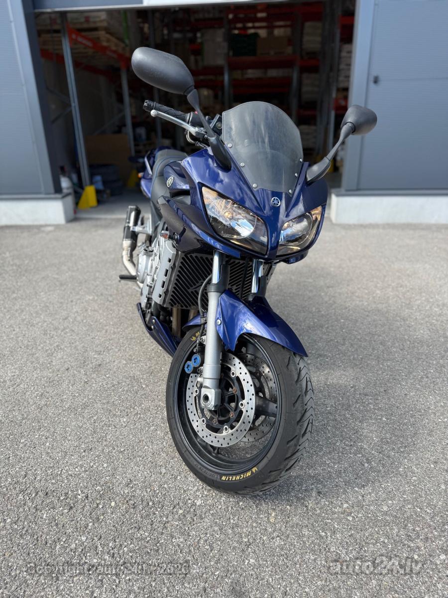 Синий Ямаха FZS 1000 2004 в Тарту, объемом двигателя 1.00 л и пробегом 56 тыс. км за 3100 €, фото 3 на AUTOMOTO.COM.LV