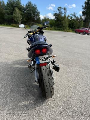Синий Ямаха FZS 1000 2004 в Тарту, объемом двигателя 1.00 л и пробегом 56 тыс. км за 3100 €, фото 5 на AUTOMOTO.COM.LV