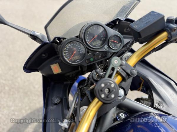 Синий Ямаха FZS 1000 2004 в Тарту, объемом двигателя 1.00 л и пробегом 56 тыс. км за 3100 €, фото 6 на AUTOMOTO.COM.LV