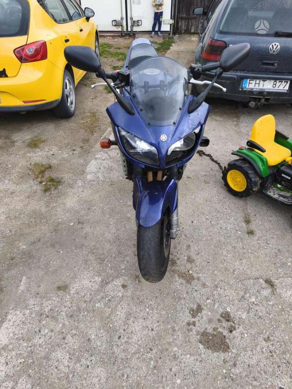 Ямаха FZS 1000 2003 в Шакяй, объемом двигателя 1.00 л и пробегом 65 тыс. км за 1000 €, фото 1 на AUTOMOTO.COM.LV