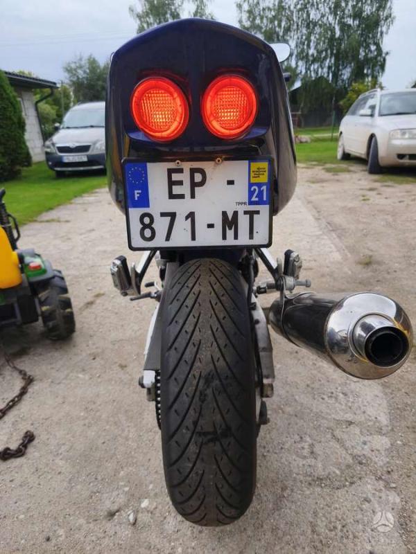 Ямаха FZS 1000 2003 в Шакяй, объемом двигателя 1.00 л и пробегом 65 тыс. км за 1000 €, фото 7 на AUTOMOTO.COM.LV