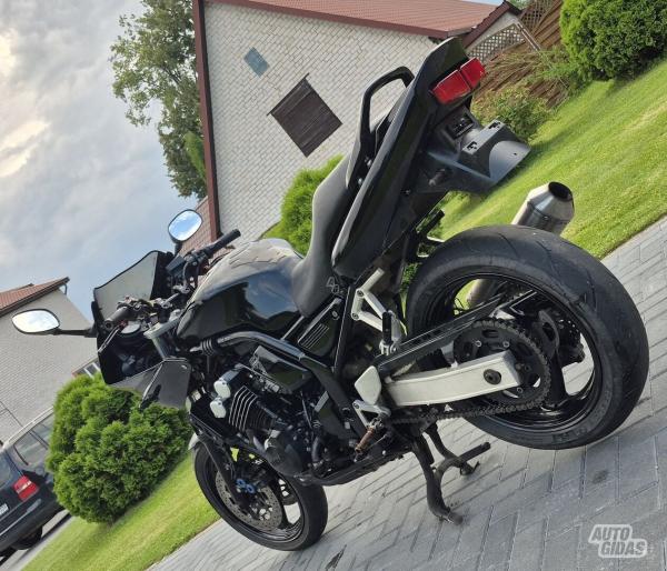 Melns Yamaha FZS 600 2001 Kupiškis, ar dzinēja tilpumu 0.60 L un nobraukumu 56 tūkst. km par 1100 €, foto 5 vietnē AUTOMOTO.COM.LV