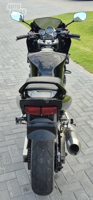 Melns Yamaha FZS 600 2001 Kupiškis, ar dzinēja tilpumu 0.60 L un nobraukumu 56 tūkst. km par 1100 €, foto 9 vietnē AUTOMOTO.COM.LV