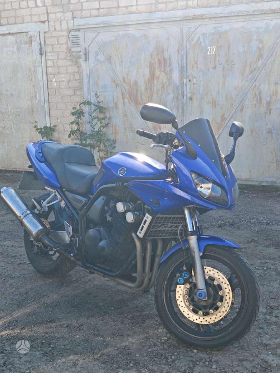 Синий Ямаха FZS 600 2003 в Электренай, объемом двигателя 0.60 л и пробегом 75 тыс. км за 1200 €, фото 1 на AUTOMOTO.COM.LV
