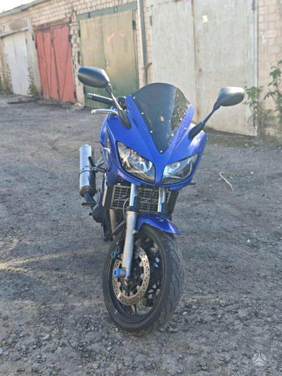 Синий Ямаха FZS 600 2003 в Электренай, объемом двигателя 0.60 л и пробегом 75 тыс. км за 1200 €, фото 3 на AUTOMOTO.COM.LV
