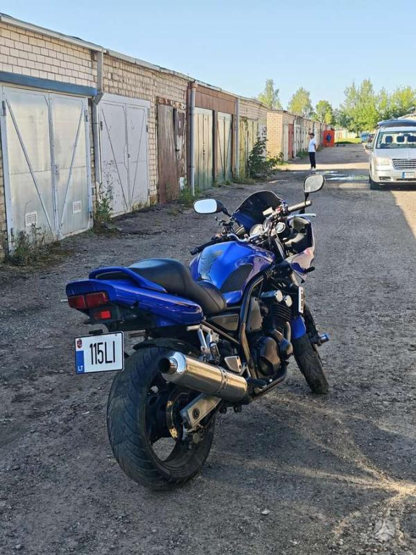 Синий Ямаха FZS 600 2003 в Электренай, объемом двигателя 0.60 л и пробегом 75 тыс. км за 1200 €, фото 4 на AUTOMOTO.COM.LV