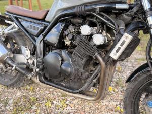 Grey Yamaha FZS 600 1999 in Klaipeda, with an engine capacity of 0.60 L and mileage of 60 thousand km for 2499 €, photo 13 on AUTOMOTO.COM.LV