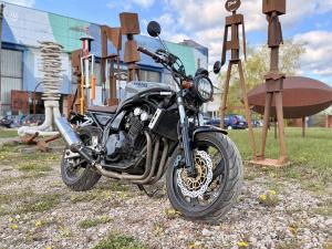 Grey Yamaha FZS 600 1999 in Klaipeda, with an engine capacity of 0.60 L and mileage of 60 thousand km for 2499 €, photo 14 on AUTOMOTO.COM.LV