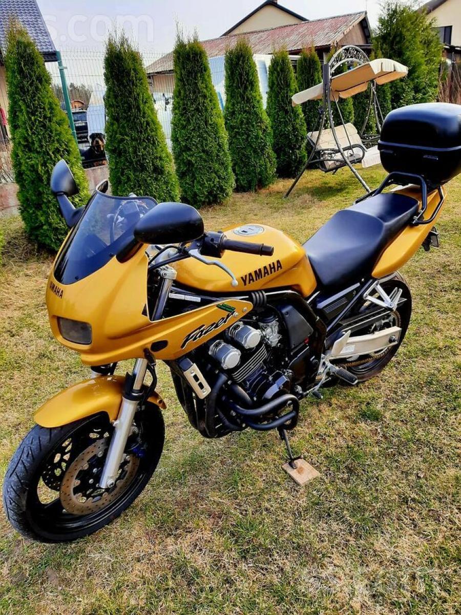 Ямаха FZS 600 1998 в Рига, объемом двигателя 0.60 л и пробегом 0 тыс. км за 1500 €, фото 1 на AUTOMOTO.COM.LV