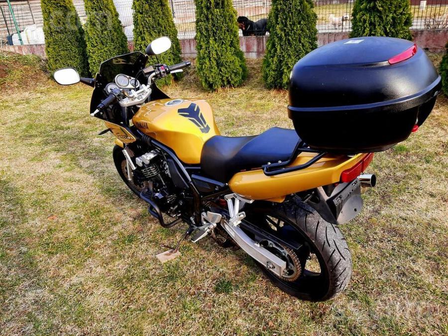Ямаха FZS 600 1998 в Рига, объемом двигателя 0.60 л и пробегом 0 тыс. км за 1500 €, фото 4 на AUTOMOTO.COM.LV
