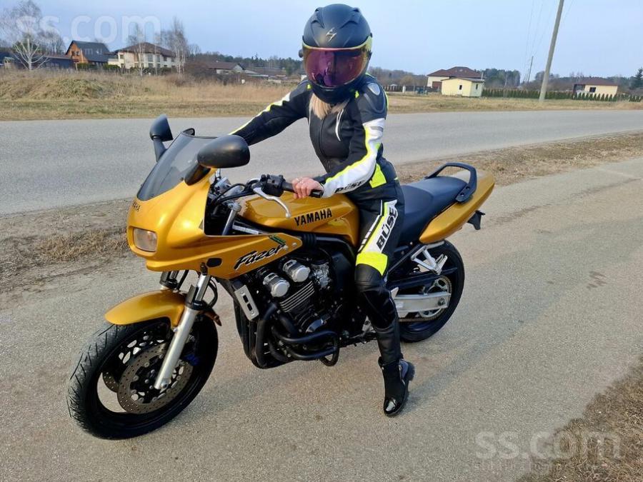 Ямаха FZS 600 1998 в Рига, объемом двигателя 0.60 л и пробегом 0 тыс. км за 1500 €, фото 5 на AUTOMOTO.COM.LV