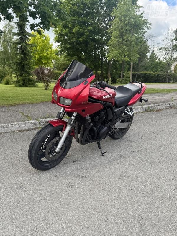 Yamaha FZS 600 1998 in Mazeikiai, with an engine capacity of 0.00 L and mileage of 0 thousand km for 1000 €, photo 2 on AUTOMOTO.COM.LV
