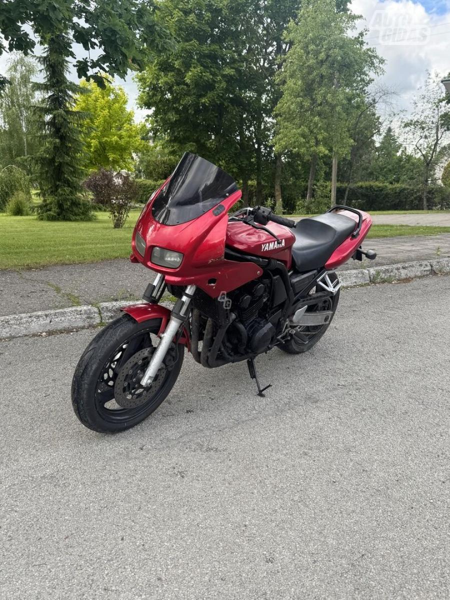 Ямаха FZS 600 1998 в Мажейкяй, объемом двигателя 0.00 л и пробегом 0 тыс. км за 1000 €, фото 3 на AUTOMOTO.COM.LV