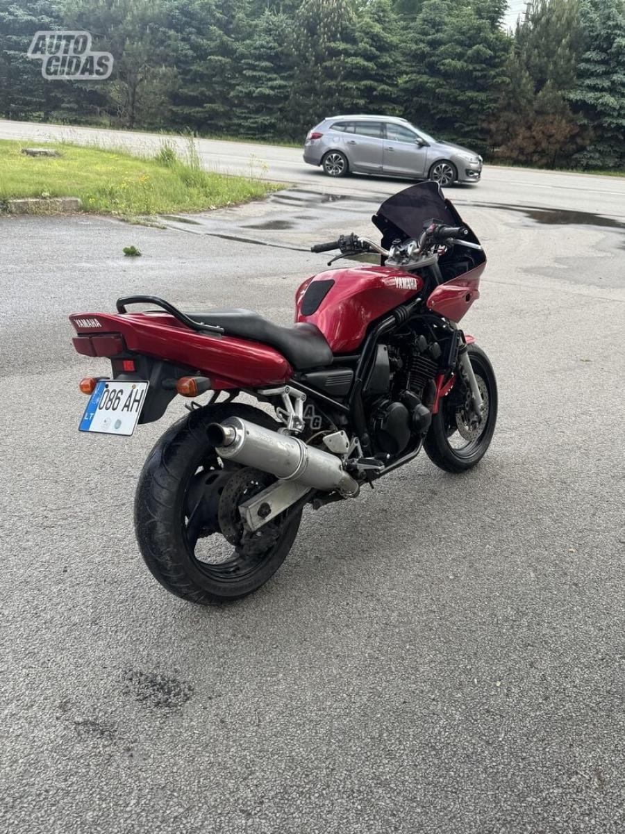 Ямаха FZS 600 1998 в Мажейкяй, объемом двигателя 0.00 л и пробегом 0 тыс. км за 1000 €, фото 4 на AUTOMOTO.COM.LV