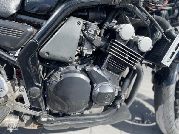 Yamaha FZS 600 1998 Viļņa, ar dzinēja tilpumu 0.00 L un nobraukumu 0 tūkst. km par 1600 €, foto 8 vietnē AUTOMOTO.COM.LV