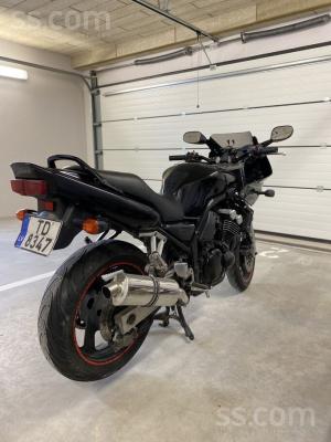Ямаха FZS 600 2002 в Рига, объемом двигателя 0.60 л и пробегом 0 тыс. км за 1700 €, фото 6 на AUTOMOTO.COM.LV