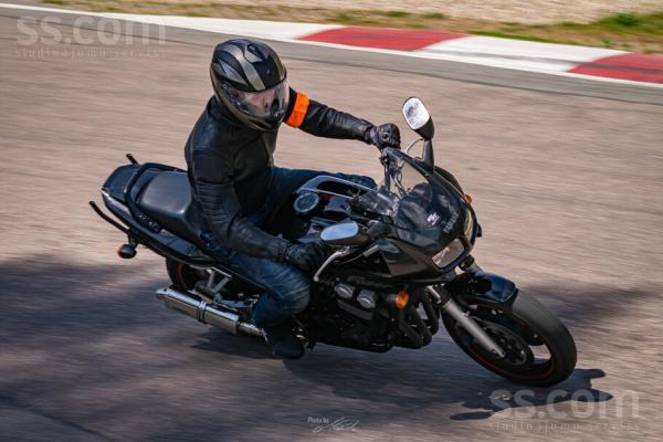 Yamaha FZS 600 2002 Rīga, ar dzinēja tilpumu 0.60 L un nobraukumu 0 tūkst. km par 1700 €, foto 8 vietnē AUTOMOTO.COM.LV