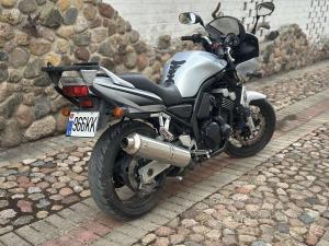 Yamaha FZS 600 2003 in Panevezys, with an engine capacity of 0.60 L and mileage of 181 thousand km for 1500 €, photo 4 on AUTOMOTO.COM.LV