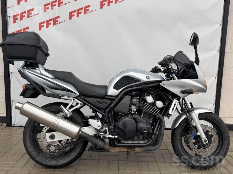 Yamaha FZS 600 2003 Liepāja, ar dzinēja tilpumu 0.60 L un nobraukumu 0 tūkst. km par 1700 €, foto 1 vietnē AUTOMOTO.COM.LV