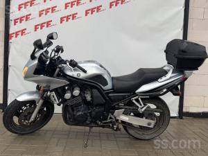 Yamaha FZS 600 2003 Liepāja, ar dzinēja tilpumu 0.60 L un nobraukumu 0 tūkst. km par 1700 €, foto 3 vietnē AUTOMOTO.COM.LV