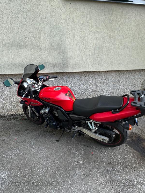 Red Yamaha FZS 600 1998 in Tallinn, with an engine capacity of 0.60 L and mileage of 51 thousand km for 500 €, photo 2 on AUTOMOTO.COM.LV