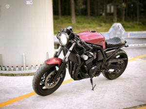 Red Yamaha FZS 600 1999 in Kaunas, with an engine capacity of 0.60 L and mileage of 44 thousand km for 2450 €, photo 10 on AUTOMOTO.COM.LV