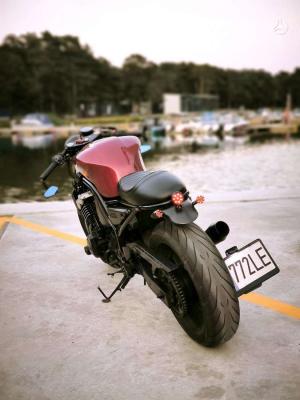 Red Yamaha FZS 600 1999 in Kaunas, with an engine capacity of 0.60 L and mileage of 44 thousand km for 2450 €, photo 12 on AUTOMOTO.COM.LV