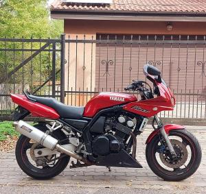 Red Yamaha FZS 600 1999 in Vilnius, with an engine capacity of 0.60 L and mileage of 116 thousand km for 880 €, photo 3 on AUTOMOTO.COM.LV