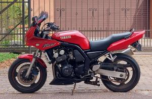 Red Yamaha FZS 600 1999 in Vilnius, with an engine capacity of 0.60 L and mileage of 116 thousand km for 880 €, photo 5 on AUTOMOTO.COM.LV