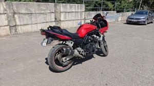 Sarkans Yamaha FZS 600 2002 Viļņa, ar dzinēja tilpumu 0.60 L un nobraukumu 84 tūkst. km par 1200 €, foto 6 vietnē AUTOMOTO.COM.LV