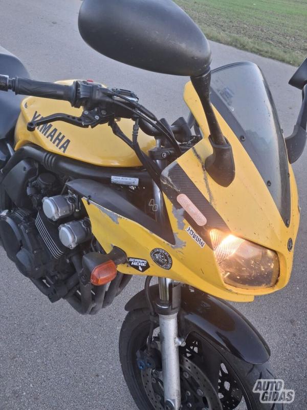 Dzeltens Yamaha FZS 600 2001 Šauļi, ar dzinēja tilpumu 0.00 L un nobraukumu 0 tūkst. km par 1200 €, foto 5 vietnē AUTOMOTO.COM.LV